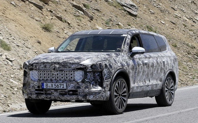 华晨中华V9路试谍照曝光！配宝马1.8T，又一SUV来抢汉兰达饭碗！-新浪汽车