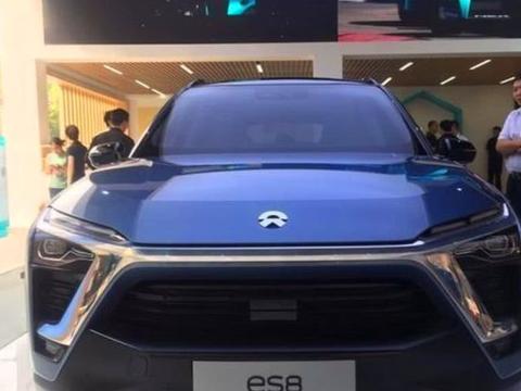 价值56万的蔚来ES8，车标和雪铁龙撞了，车主内心风起云涌-新浪汽车