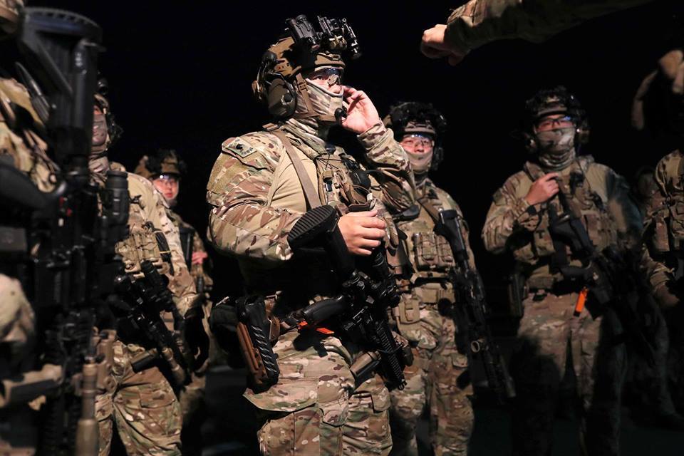 韩国海军水下爆破/海豹突击队（UDT/SEAL）作为韩国海军第28批“青海|青海|海军|海豹突击队_新浪新闻