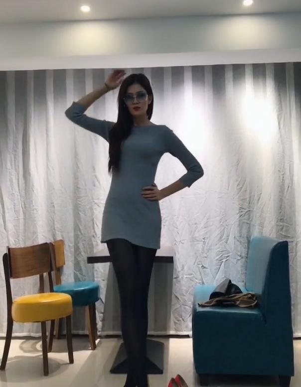 身高177公分的网红美女,穿出一米九的形象 身高 公分 小姐姐 新浪新闻