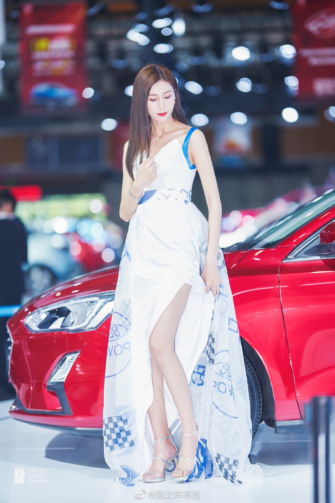2019南京车展 @張璐__lulu CR@君之声写真|南京车展|写真|模特_新浪新闻