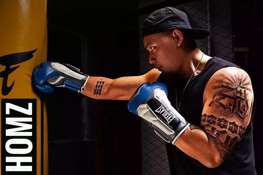 听街舞舞者们讲述纹身故事, 我们这里没有马赛克。