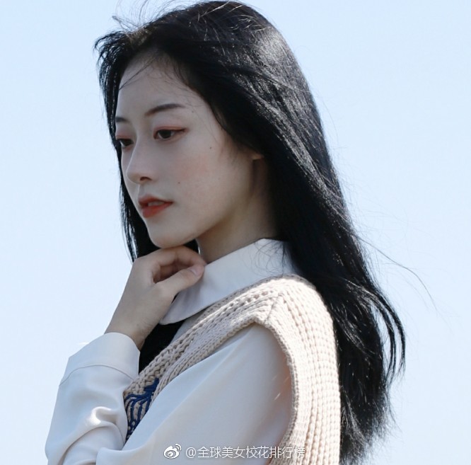 烟台大学1999年，身高166cm，体重47kg，爱好跳舞，看书，摄影|烟台大学|马舒|体重_新浪新闻