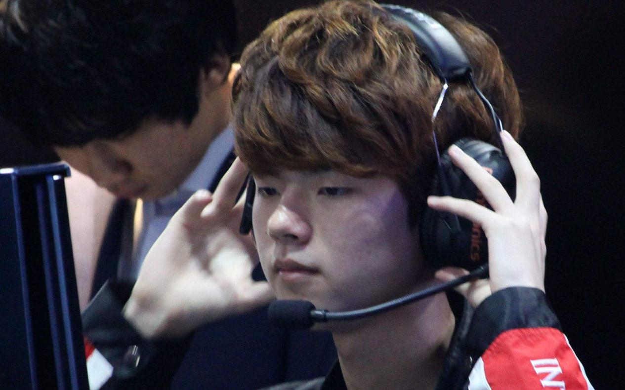 LOL：Pawn化身暴躁老哥，怒怼老队友Mata和IMP，尺帝连忙安慰