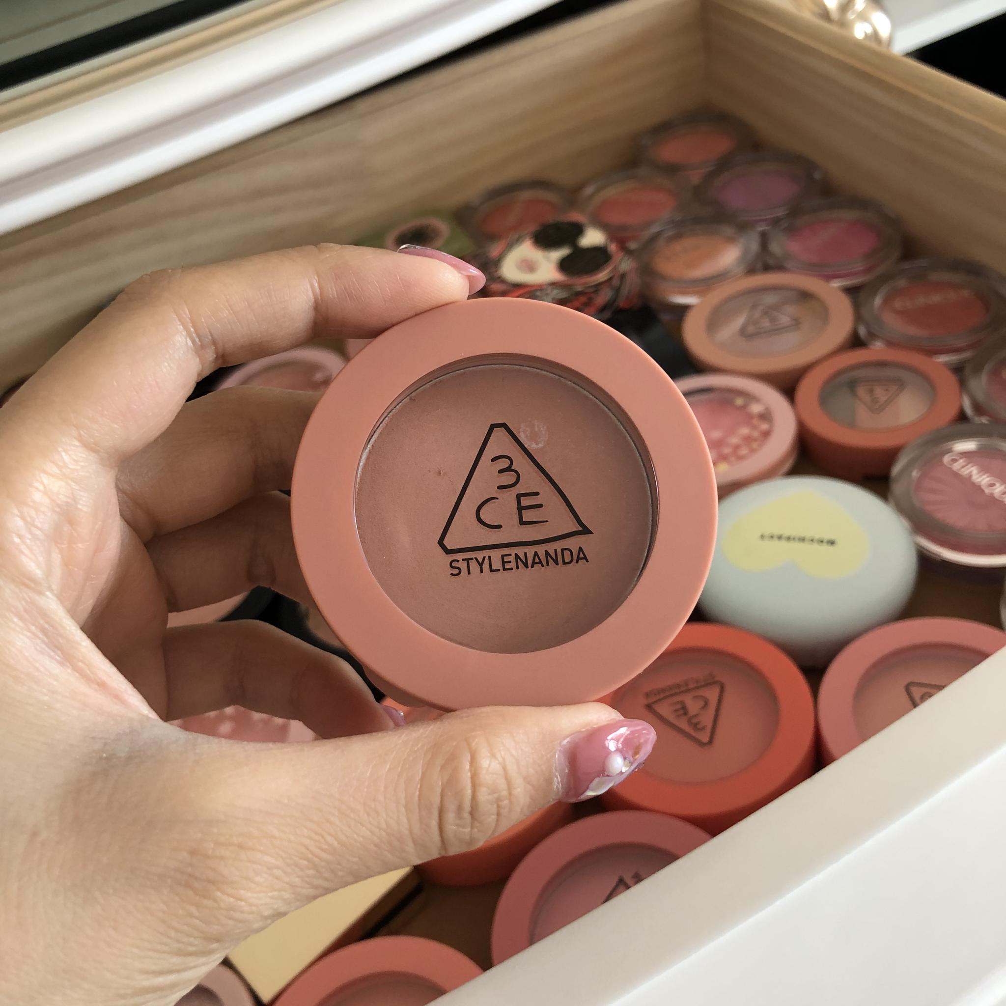 3CE rosebeige绝对是黄皮亲妈黄皮本命色号🍑不接受反驳哈哈哈哈|黄皮|滤镜|哈图_新浪新闻