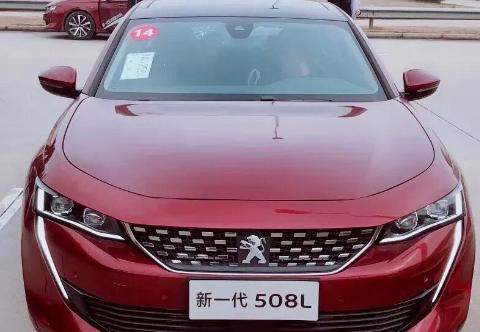 全新2019款东风标致508L到店！配1.6T 网友：还是黑色车型帅气！-新浪汽车