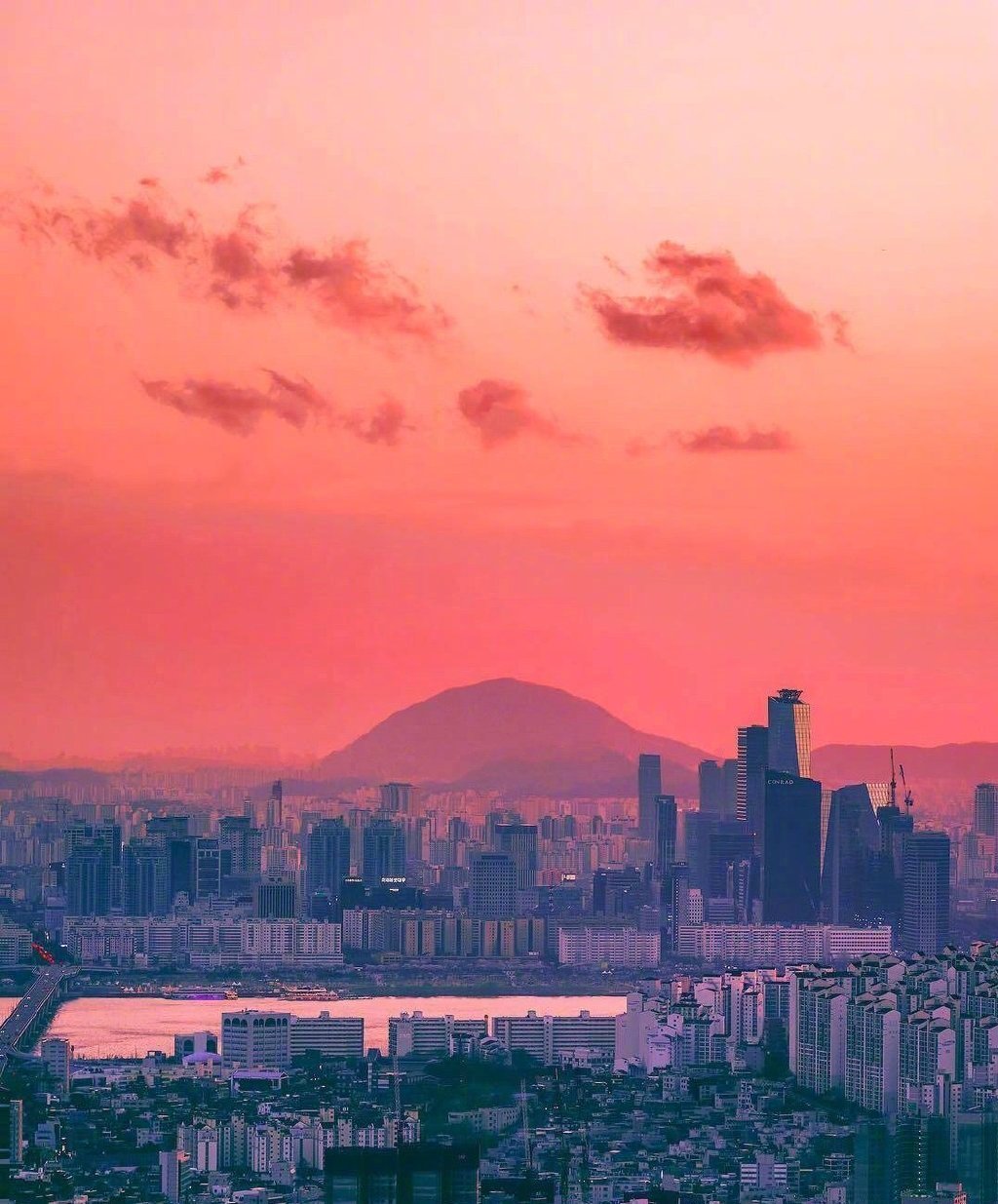 日落西山头，人约黄昏后。| ins _hello_dongwon|日落|山头_新浪新闻