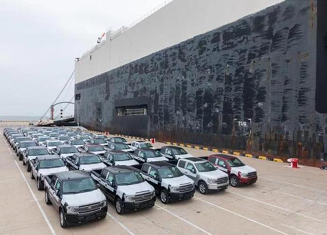 3.5T V6+10AT配承载式车身，“最豪华的美式皮卡车”亮相成都车展