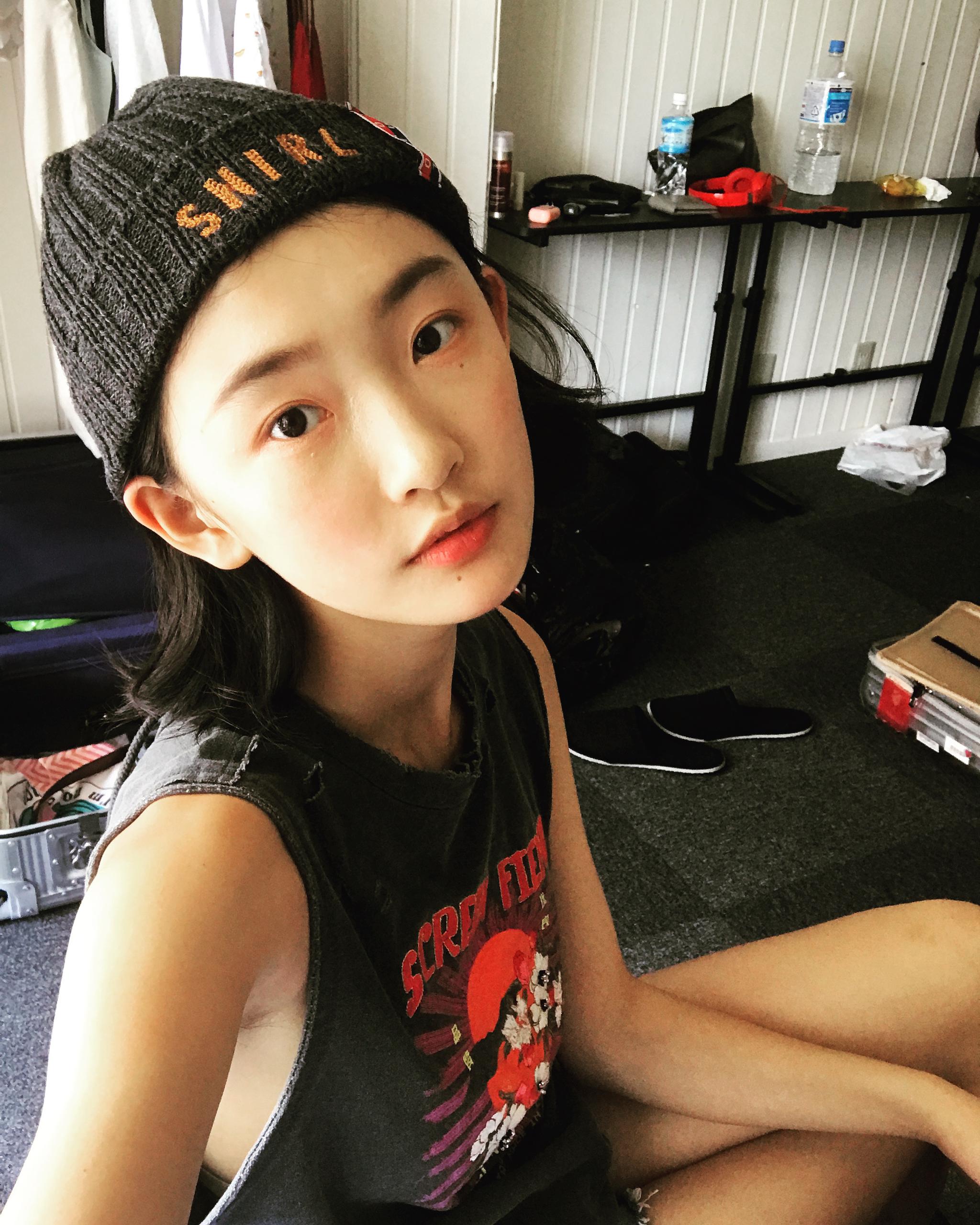 周依然 重庆妹子 95年 身高168 体重46kg 毕业于四川音乐学院 电影《|四川音乐学院|白莹|体重_新浪新闻