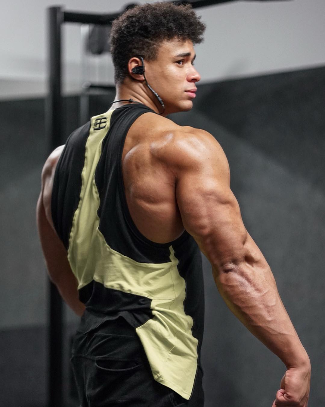 Onome Egger_新浪新闻