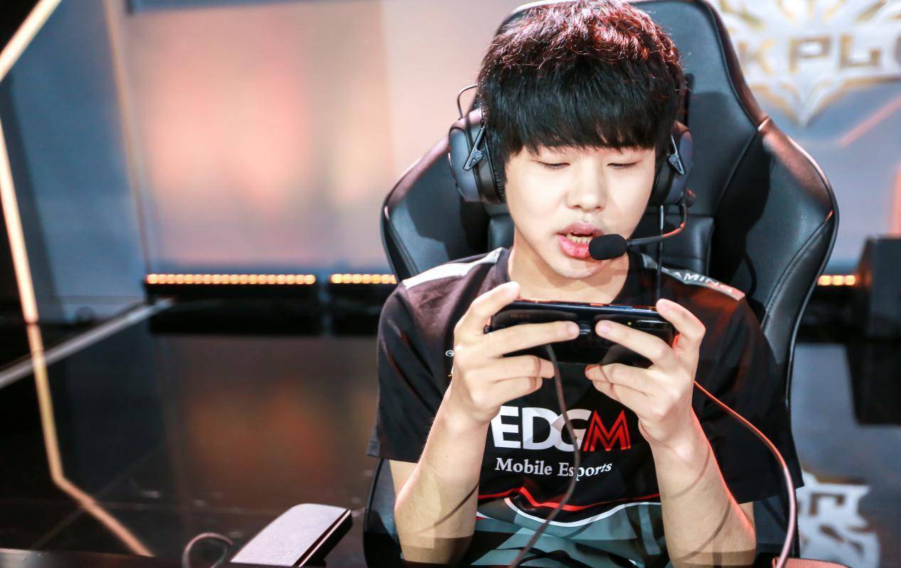 王者荣耀KPL击杀排行：AG一诺115击杀，反超花海只是时间问题？