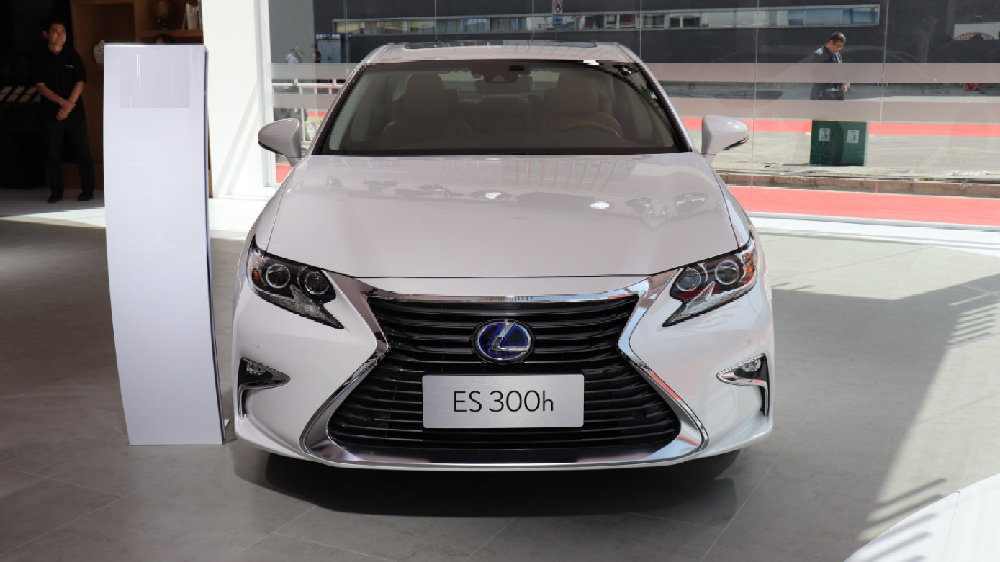 雷克萨斯ES260和ES200谁更值得买？这次我选便宜的-新浪汽车