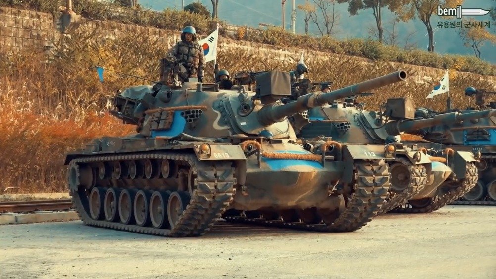 韩军M48A5KW渡河演练，这批M48A5KW和韩军装备的M48A5K1/K2不一样|韩军_新浪新闻