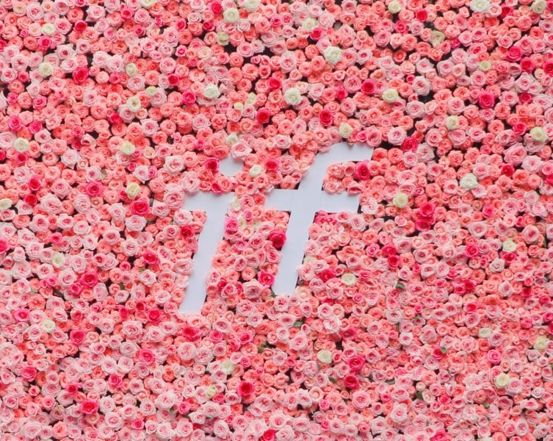 ifer 来信｜走花路时，我理解了那些蹭红毯的明星...|钻石_新浪新闻