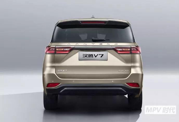 一向走实干派的汉腾这次选择刷脸，V7让家用MPV又有了新选择