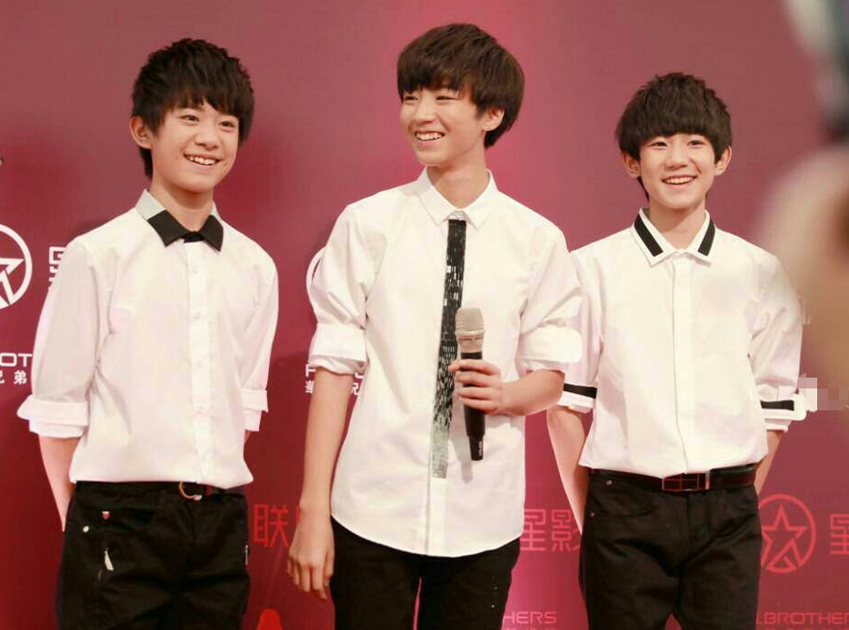 TFBOYS出道六周年，从团魂到貌合神离，他们的笑容越来越少|TFBOYS|笑容|合体_新浪新闻