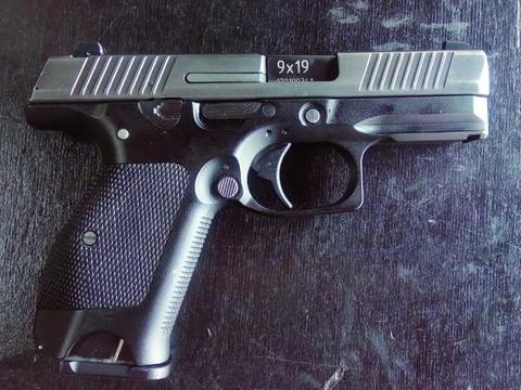 卡拉什尼柯夫公司列别杰夫PL15手枪|列别杰夫|手枪|套筒_新浪新闻