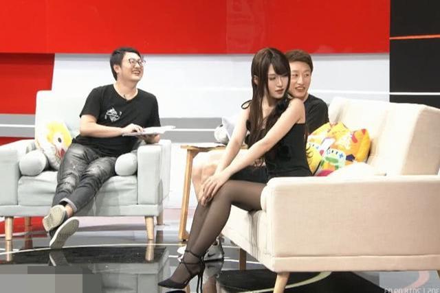 Dota：腿皇之争，英雄联盟有腐团儿，我们有AMS