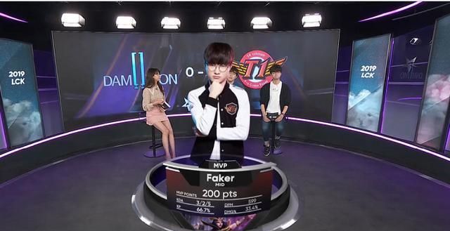 SKT官推对话GRF：来敲门了 你们想我了吗？