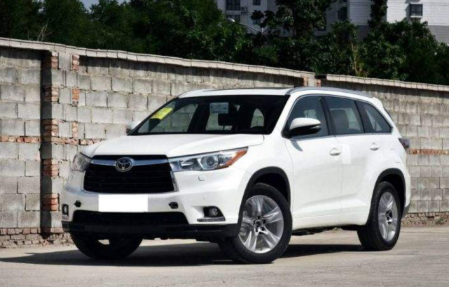 19款汉兰达来袭，3.5L+8AT，售价意外又得加价提车了-新浪汽车