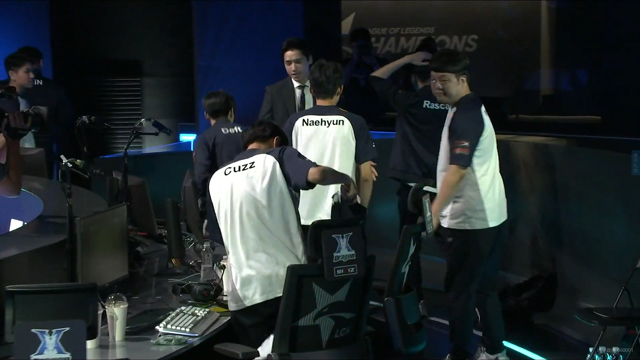 KZ双C力挽狂澜，南云沙皇人柱力！Deft拼尽全力：保住最后希望