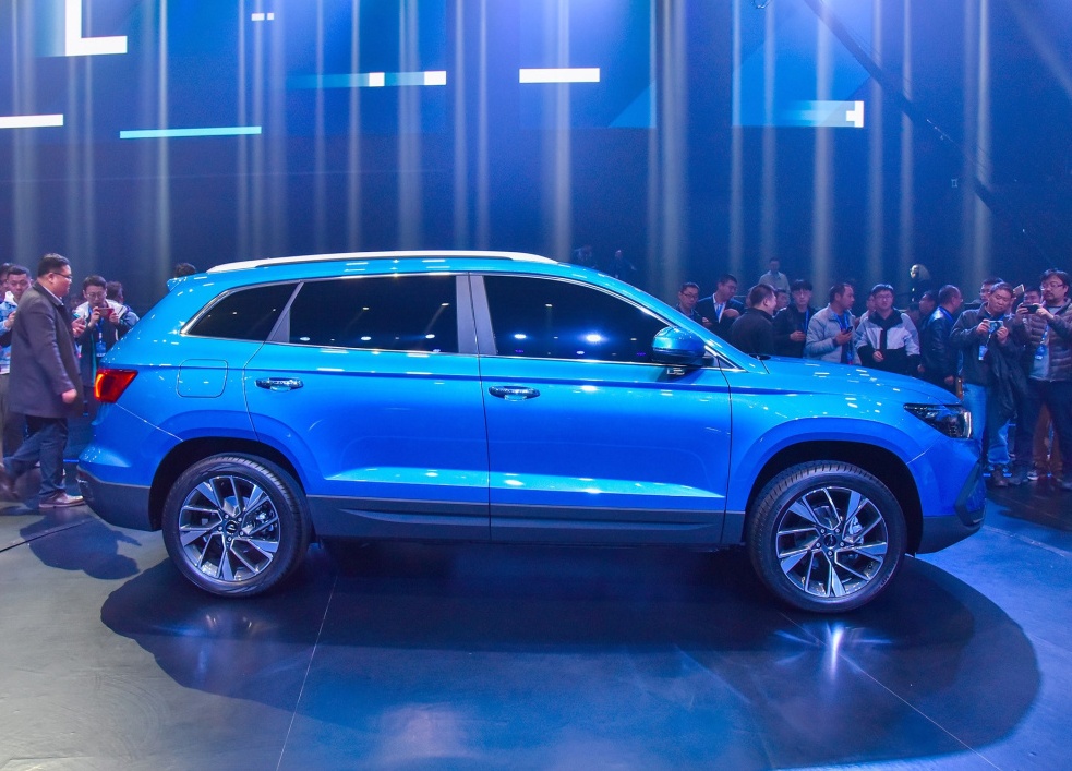 都说它是最便宜的大众2.0T，捷达VS7定位紧凑型SUV-新浪汽车