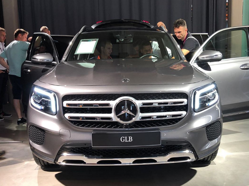 奔驰再度细分SUV市场，全新GLB搭载1.3T发动机是否能得到认可？
