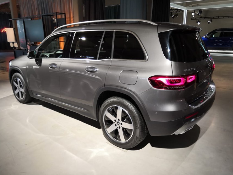 奔驰再度细分SUV市场，全新GLB搭载1.3T发动机是否能得到认可？