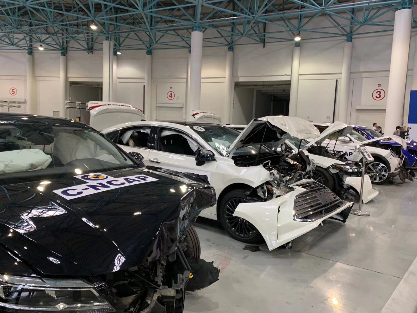 C-NCAP年度碰撞测试第三回：6款车获五星，江淮iEV7S惨摘两星