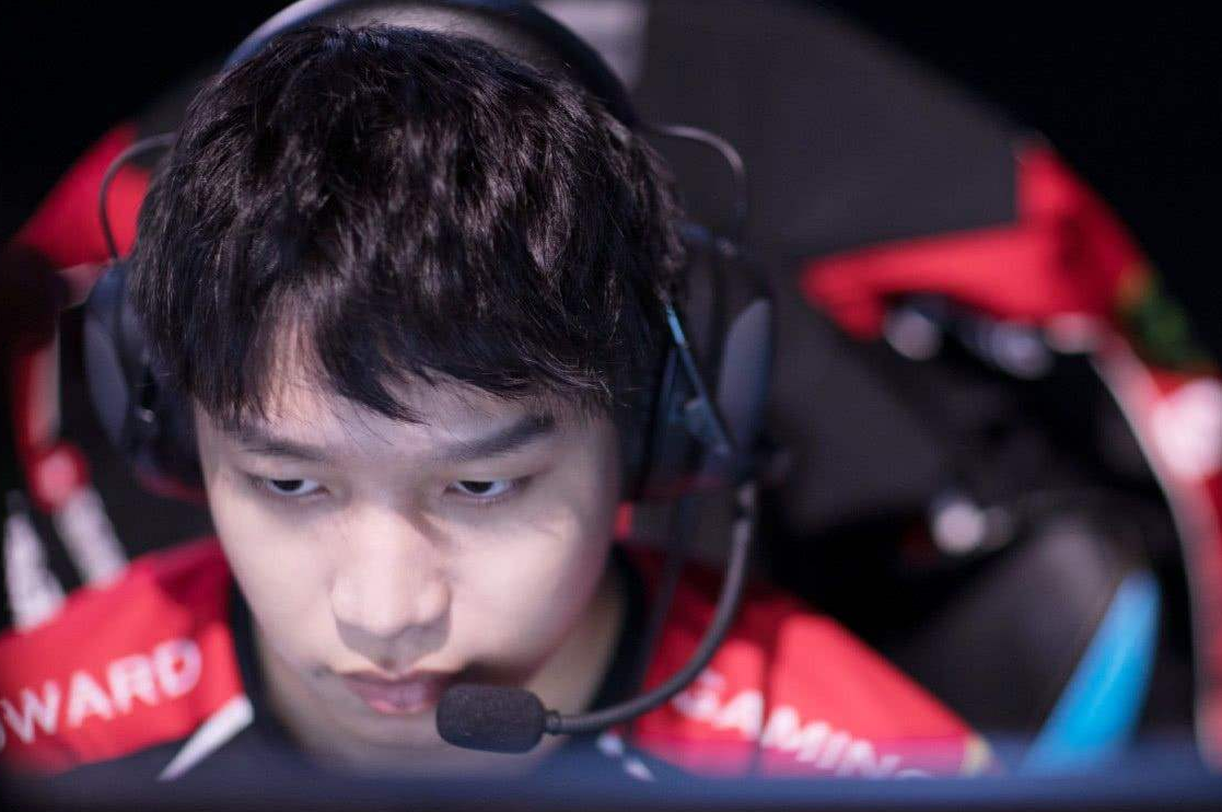 lol厂长真言NMSL爆红台湾！上电视专家翻译，因太多人来怼火箭|厂长|真言|上电视_新浪新闻