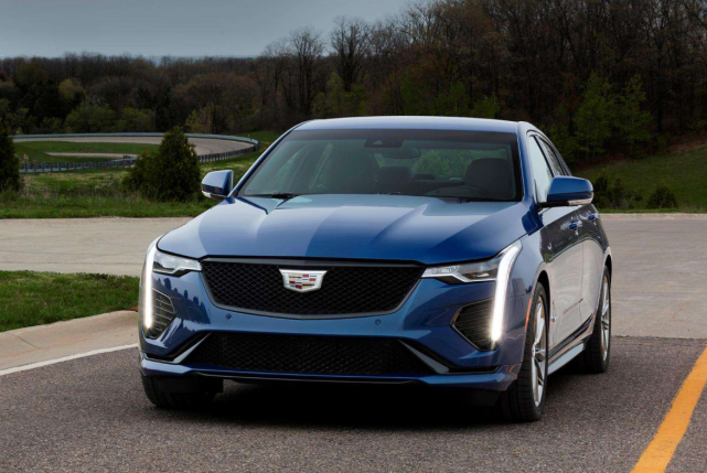 凯迪拉克CT5上市，全系标配10AT，要成为街车的节奏-新浪汽车