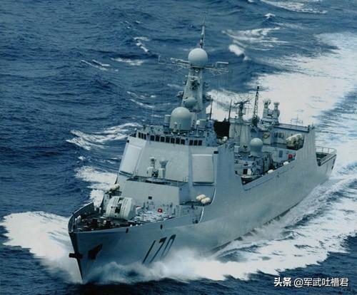 12级大风，10米高巨浪，052D和055驱逐舰能够安全航行吗？|风浪|军舰|航行_新浪新闻