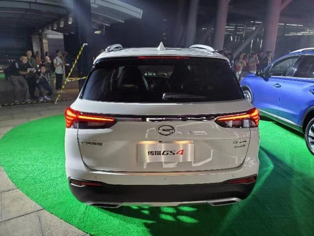 8.98万起,全新传祺GS4来了,1.5T配6AT,双12.3寸大屏科技感十足