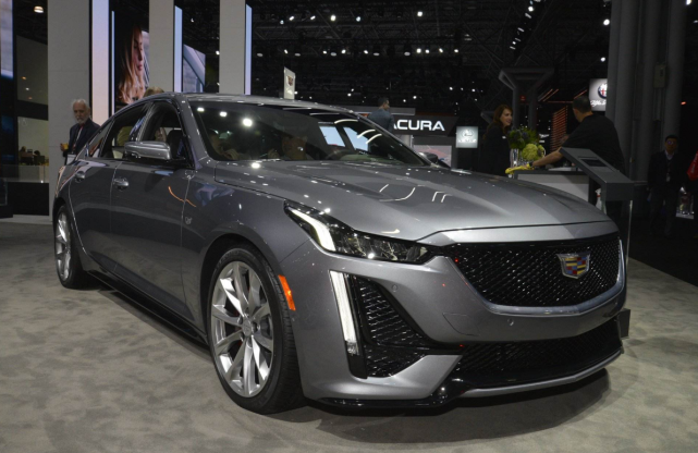 全新凯迪拉克CT5正式上市，2.0T+10AT-新浪汽车