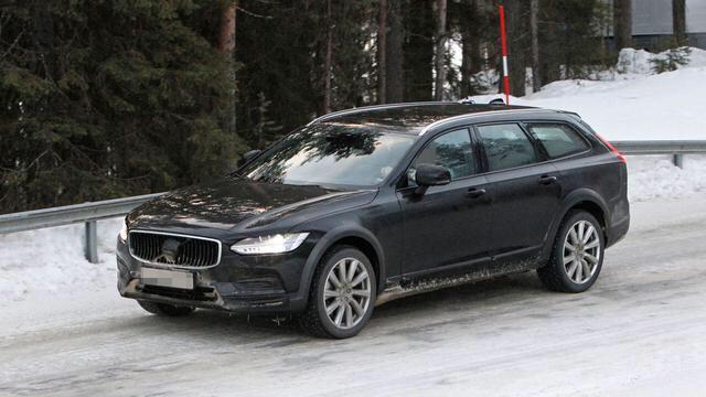 奔驰C级旅行车劲敌，外形更时尚，沃尔沃V90/V90CC路试谍照曝光