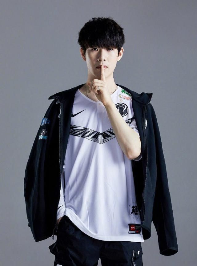 外网评价IG梦回S8？Theshy和Rookie火遍全联盟|比赛|赛区|战队_新浪新闻