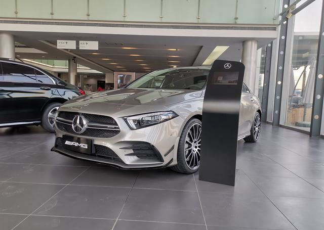 全新北京奔驰A35L AMG 实拍解析
