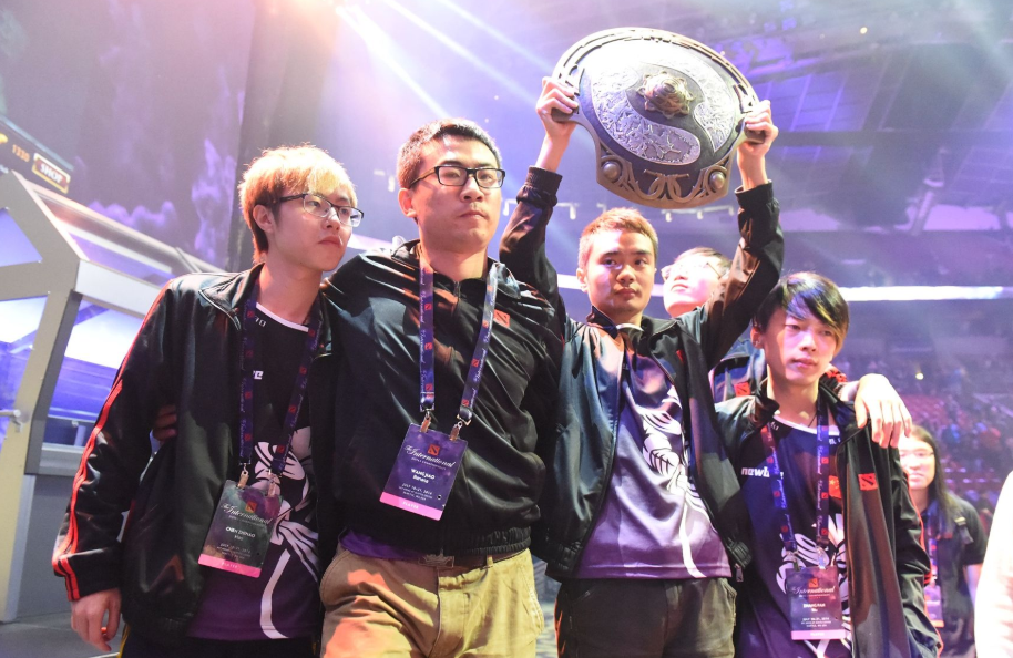 DOTA2：Newbee对手涉嫌假赛，玩家发现蹊跷，两者赞助商相同