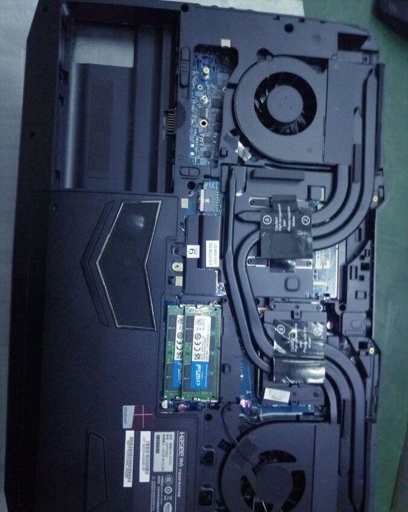 GX8-KP7S1—经典战神旗舰游戏本拆箱评测