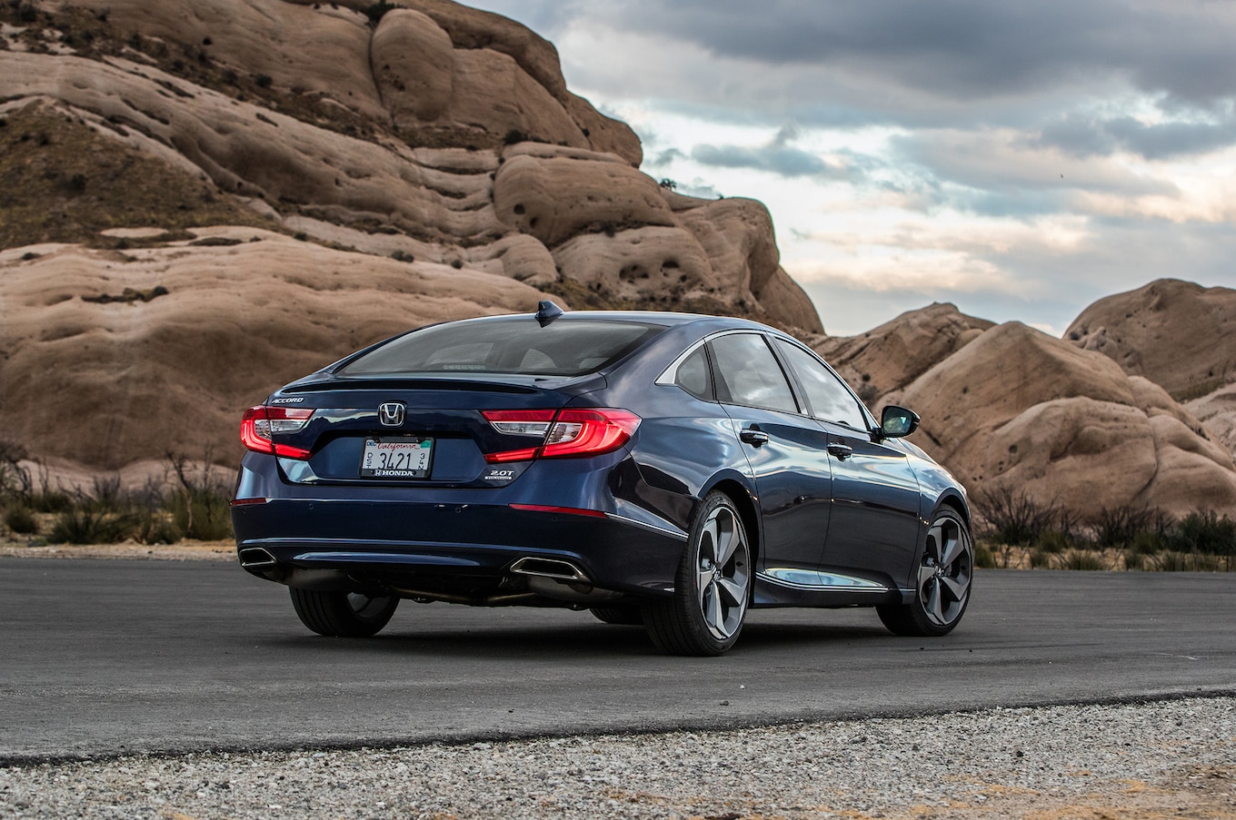 十代雅阁已登场，颜值爆表，逼格碾压奥迪A4L，16万比迈腾厚道