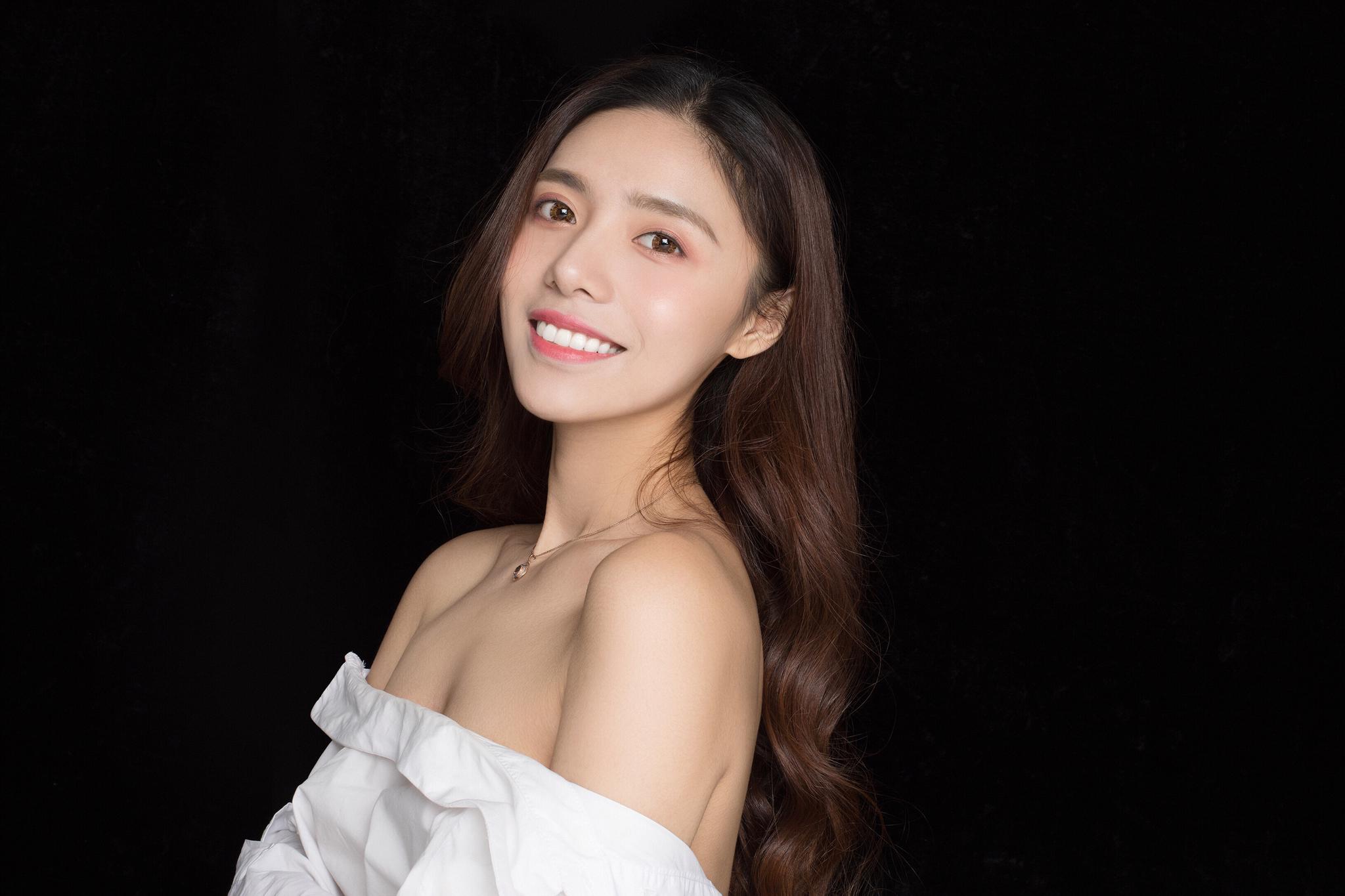 湖南涉外经济学院 21岁 173cm 52kg 爱好：唱歌 吉他 经历|湖南涉外经济学院|吉他|超级女声_新浪新闻