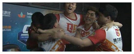 CFPL冠军六届一轮回 情久成功击败AG夺得首冠|轮回|冠军|夺冠_新浪新闻