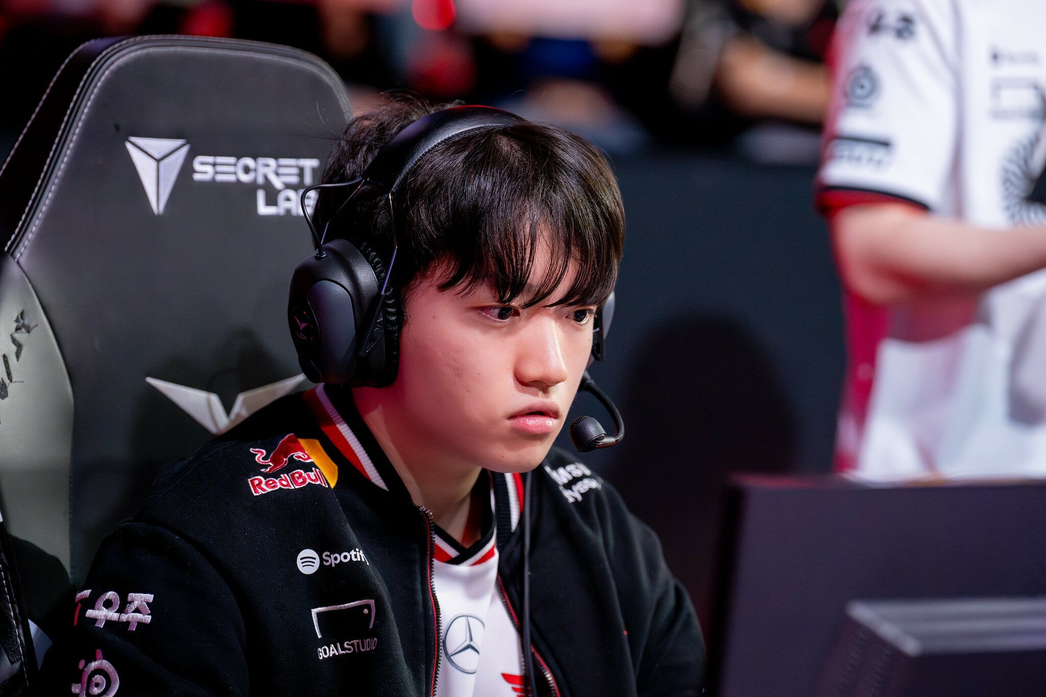 Keria称四强想战HLE，期待Kanavi回LCK表现|Kanavi_新浪新闻