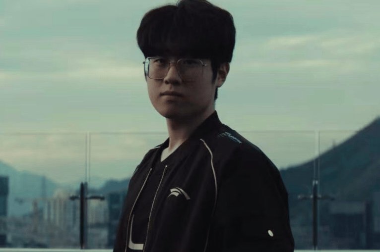 LPL豪门接触Zeus选手引热议|lpl|电竞|接触_新浪新闻