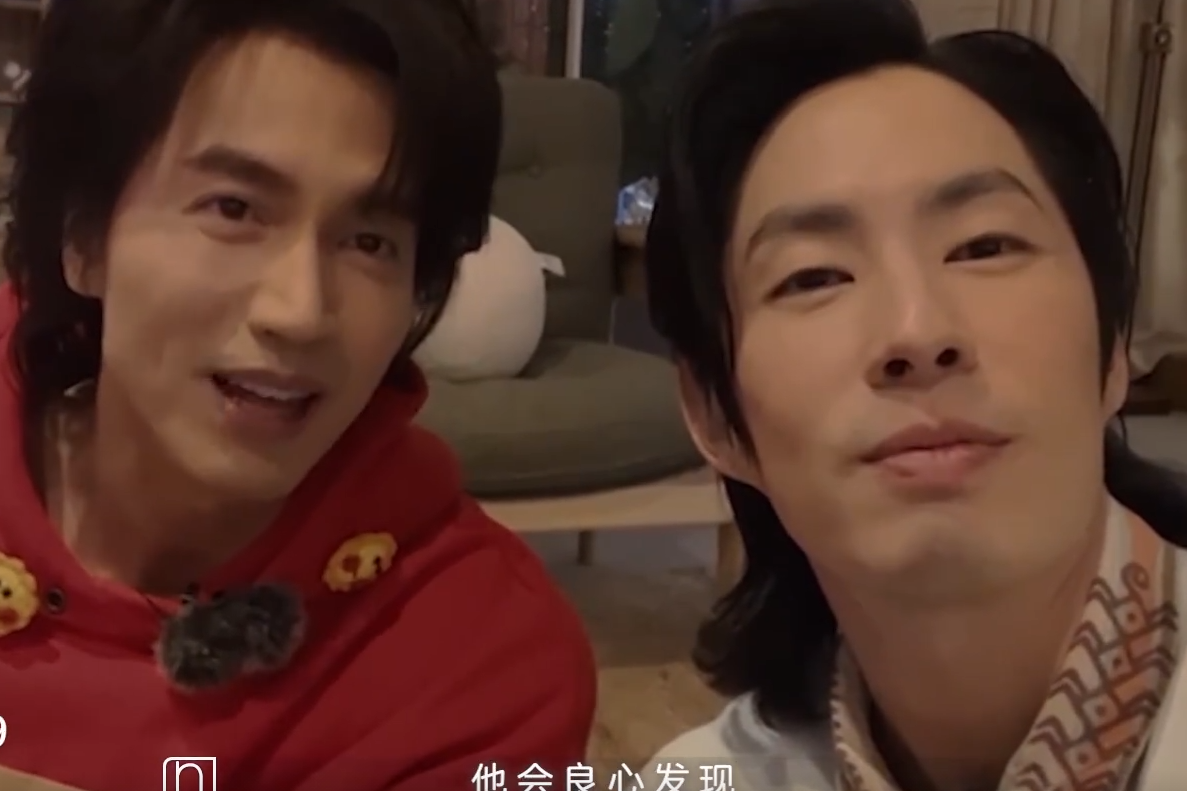 F4言承旭吴建豪惊喜同框,一起给周渝民拜年,只字未提朱孝天 言承旭 吴建豪 周渝民 新浪新闻
