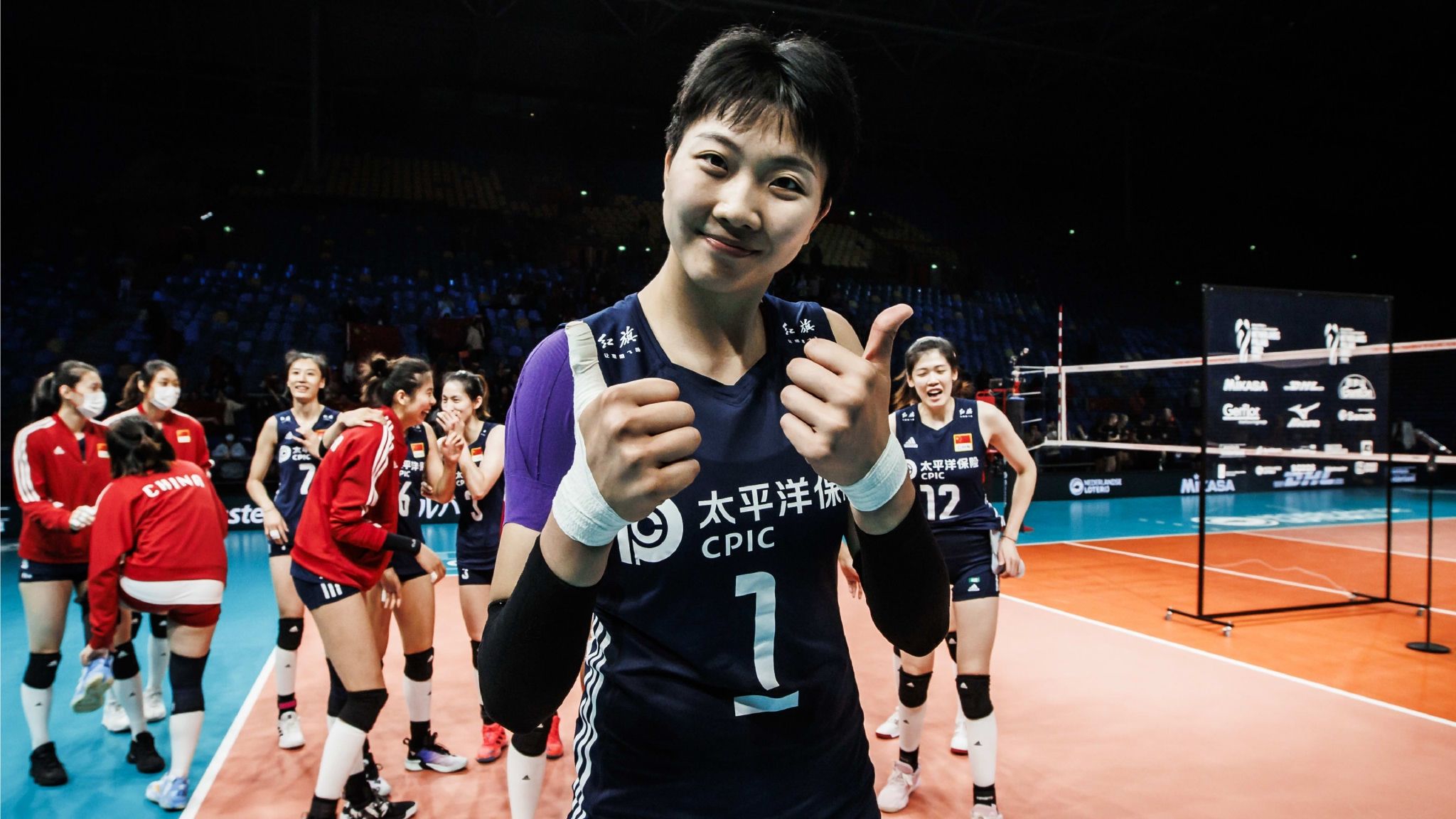 女排世锦赛9月30日安排八场大战！CCTV5晚八点直播中国vs捷克！_新浪新闻