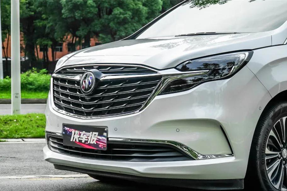 别克GL8：22年来几乎没有对手，凭什么？【快车体验307】-新浪汽车