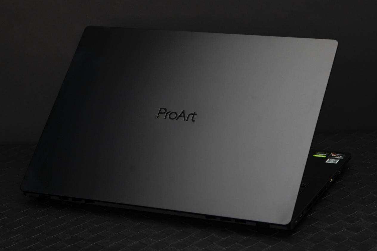 华硕 ProArt 创 16 评测：这可能是目前最完美移动创作解决方案|华硕|旋钮|屏幕_新浪新闻