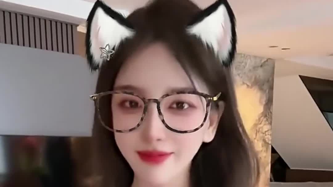 解说Rita分享视频：LPL从来不缺向前的AD，LPL加油|S14全球总决赛|英雄联盟|LPL_新浪新闻