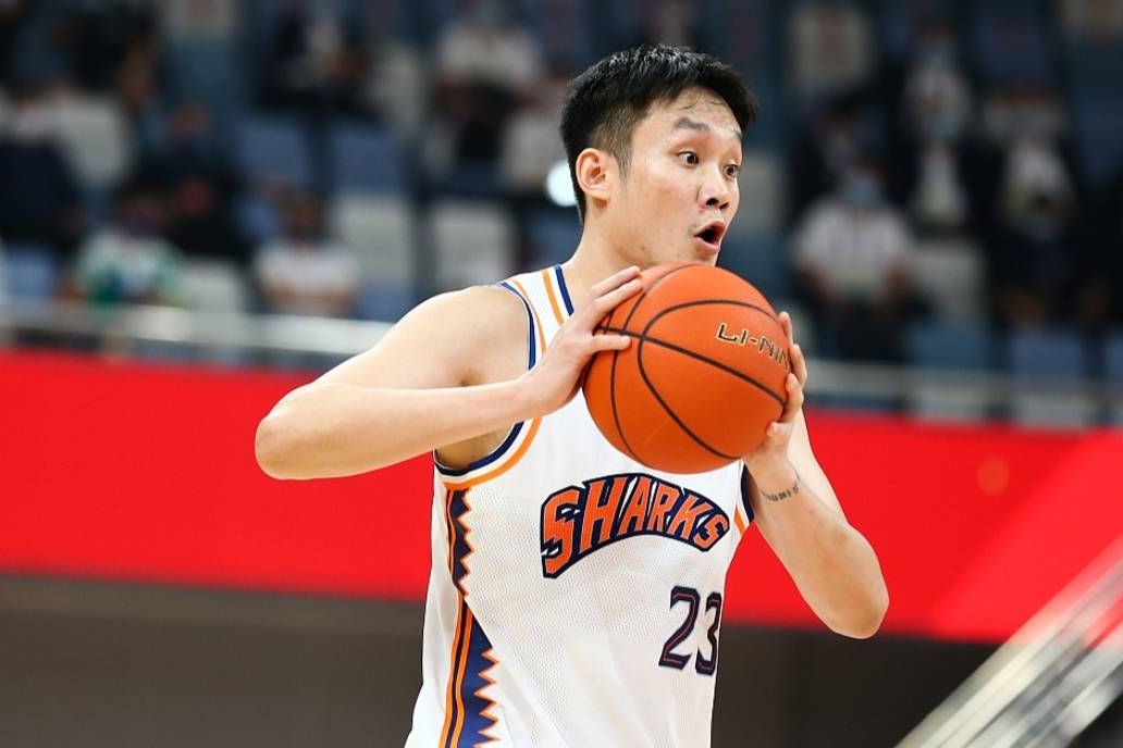 CBA快讯：张峻豪需找到差距！小丁命运多舛，卫猛不可能回辽篮|卫猛|张峻豪|CBA_新浪新闻